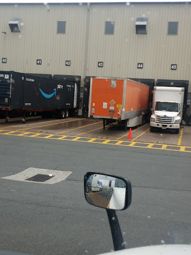 AVP1 Amazon Fulfillment Center in Hazle Township, Pennsylvania - Zaubee