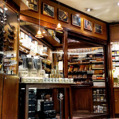 Les Boutiques de cigares à Paris | Boutique-de-cigares.autour-de-moi.com