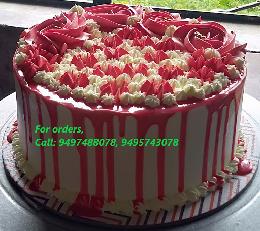 Sumi's Home made Cakes & Pizza - Cake Shop in Painavu