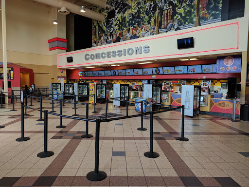 Movie Theater «Regal Cinemas The Loop 16 & RPX», reviews and photos ...