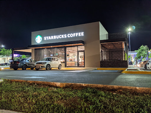 Restaurante Starbucks Gran Santa Fe Caucel en Mérida