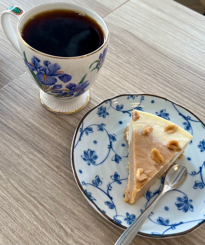 新北市中和區 豔咖啡 Yan Coffee - 台灣餐廳推薦 手搖推薦 甜點推薦 買一送一 優惠訊息