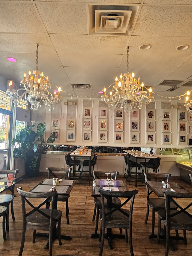 Merci French Cafe - Scottsdale, AZ 85251 - Menu, Reviews, Hours & Contact