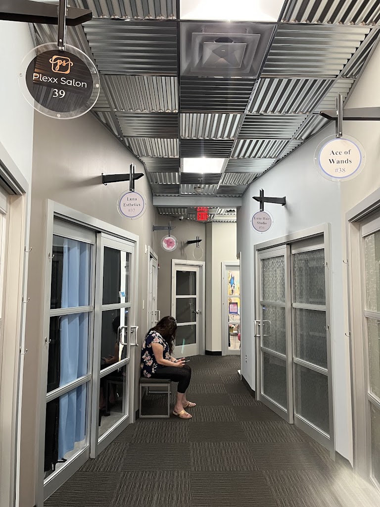 Sola Salons Studios - Medford, MA 02155 - Services and Reviews
