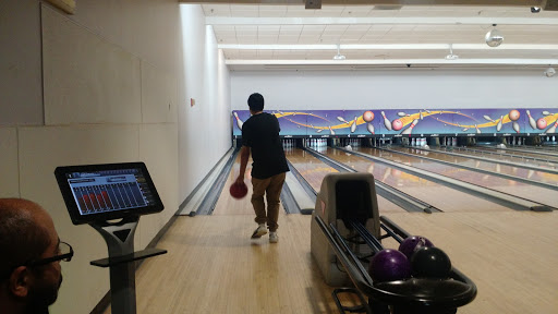Bowling Alley «Showplace Entertainment Center», reviews and photos, 141 ...