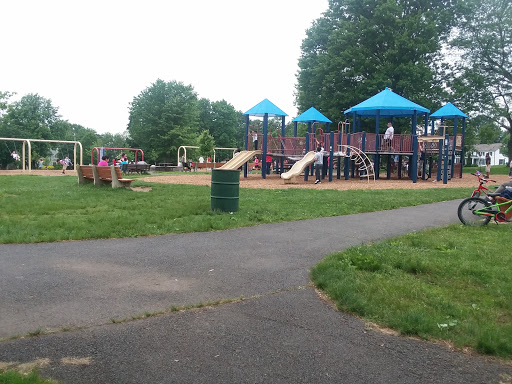 Lyon Park - Parque en Port Chester, New York - MiTravia