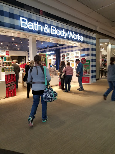 Wiregrass Commons Mall - AZexplained