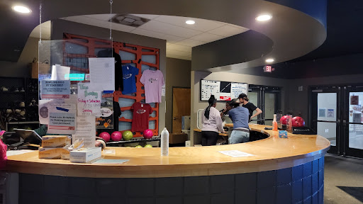 Bowling Alley «The Comet Pub & Lanes», reviews and photos, 2619 N ...