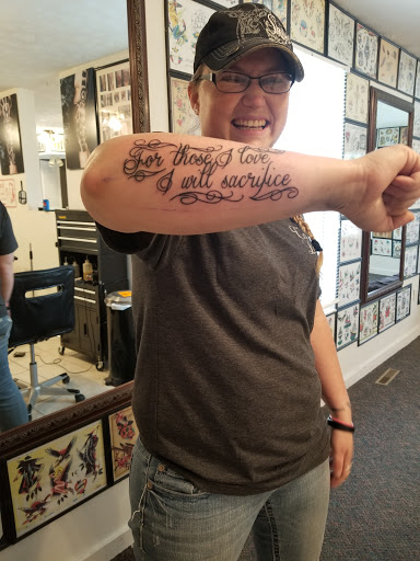 Tattoo Shop «Luxury Tattoo», reviews and photos, 28 S Sandusky St B ...