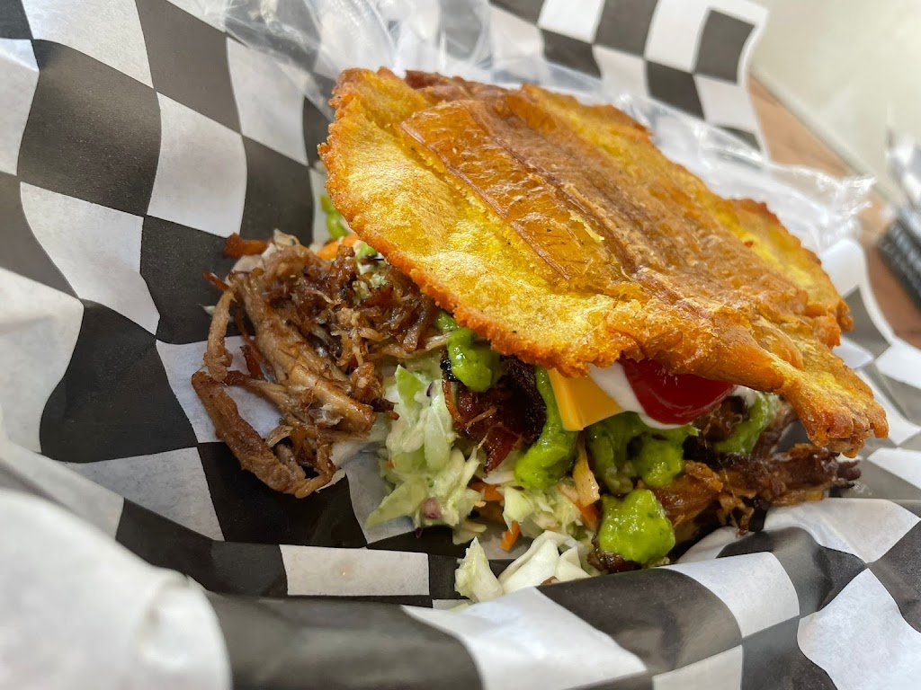 Urban Tasty Road - Sarasota, FL 34239 - Menu, Hours, Reviews and Contact