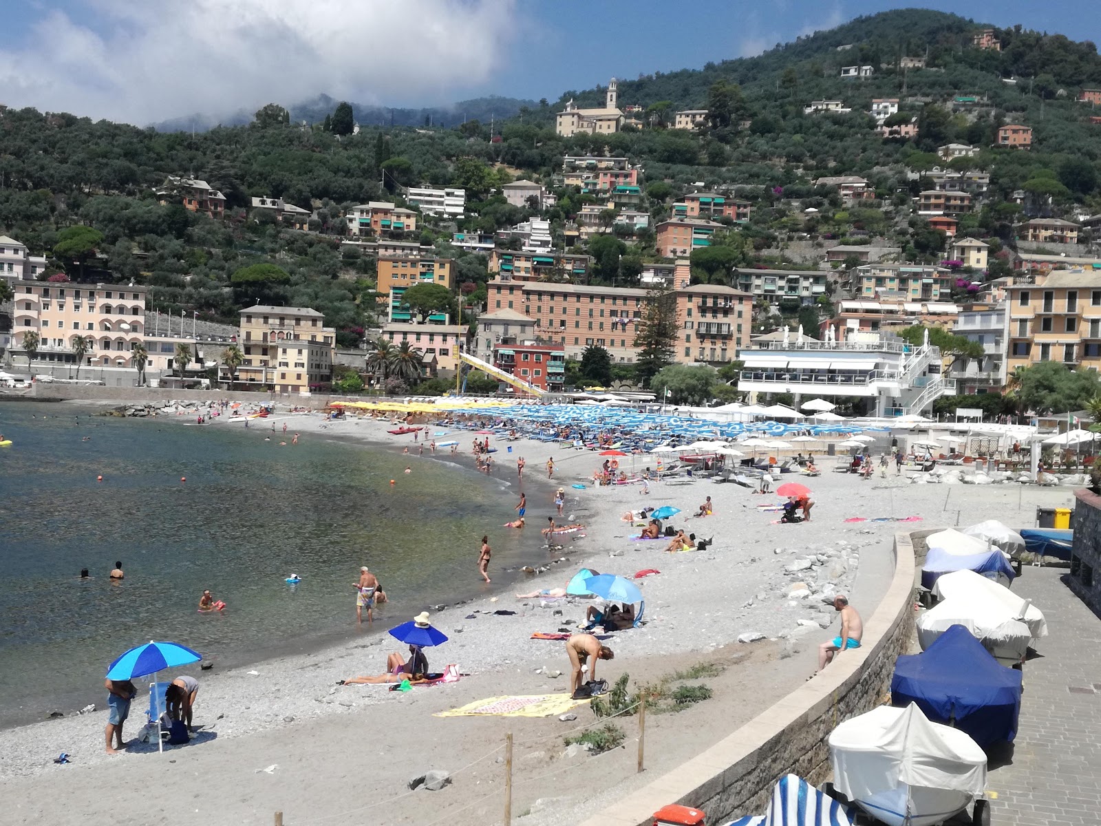 Spiaggia di Recco beach on the map with photos and reviews🏖️ ...