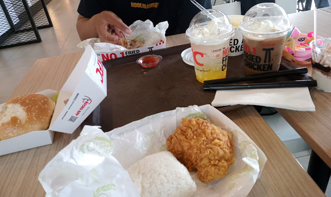 Kfc - Info Jam Buka, Alamat dan Ulasan Pengunjung Terbaru 2025