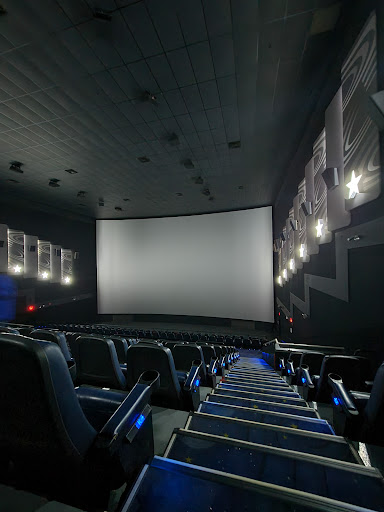 Cineplex Odeon Niagara Square Cinemas in Niagara Falls, Ontario - Zaubee