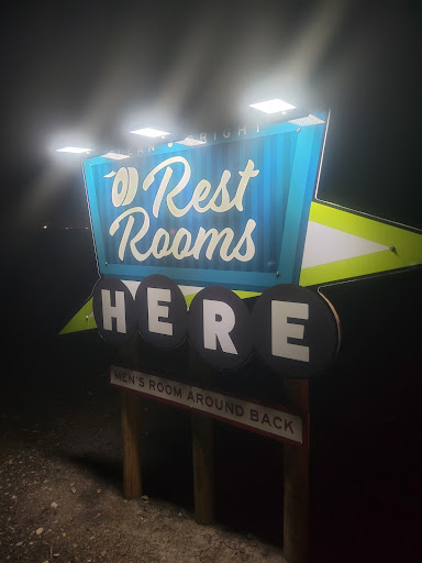 Quasar Drive-In in Valley, Nebraska - Zaubee