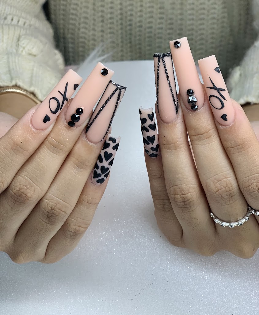 Tara Nails & Lash Bar - Atlanta, GA 30324 - Services and Reviews