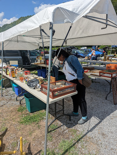 Creekside Flea Market (Seasonal: Open April Thru October) in ...