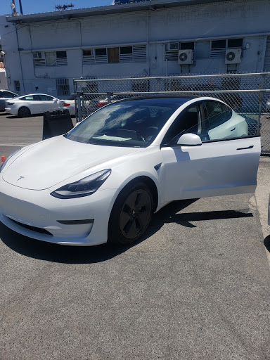 Tesla in Downtown, Honolulu, Hawaii - Zaubee