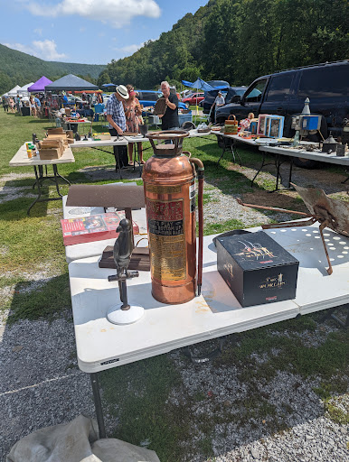 Creekside Flea Market (Seasonal: Open April Thru October) in ...