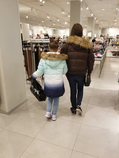 Macomb Mall - AZexplained