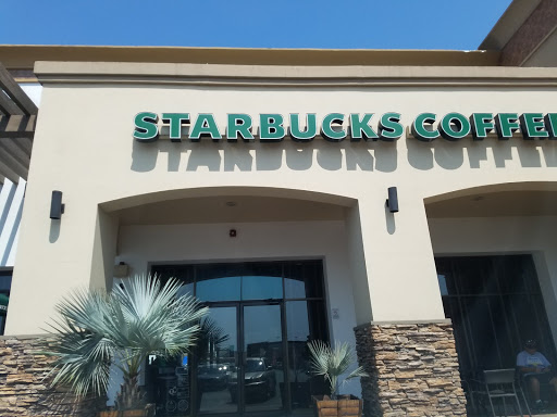 Restaurante Starbucks en Ensenada