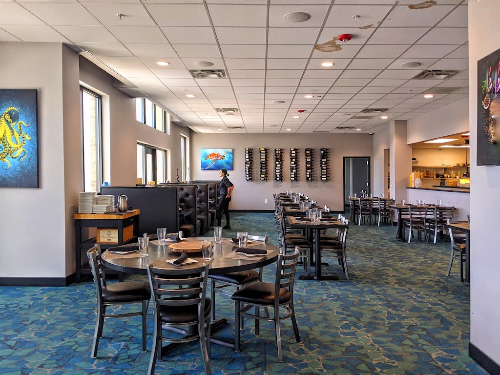 Fin & Tonic - Suffolk, VA 23435 - Menu, Hours, Reviews and Contact