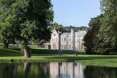 The Highcrest Academy - High school - High Wycombe, - Zaubee