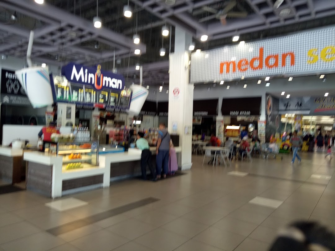 Mydin Wholesale Hypermarket di bandar Kepala Batas