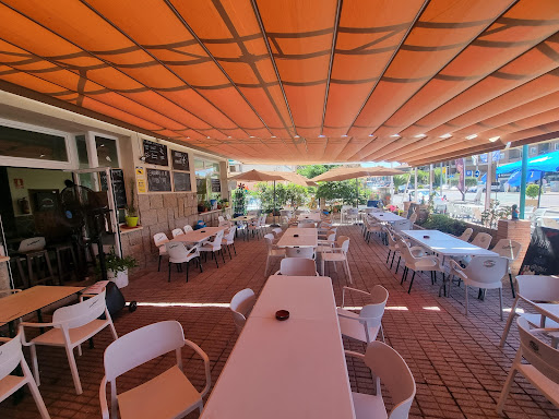 Restaurante La Terraza del Cauce en La Adrada