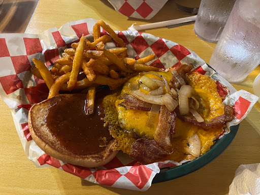 Treehouse Cafe | Quirky American Restaurant in Magnolia, Texas