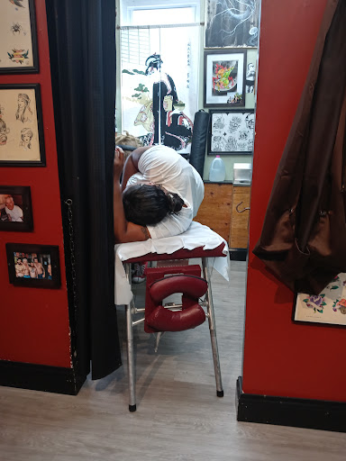 Tattoo Shop «Baltimore Tattoo Museum», reviews and photos, 1534 Eastern ...