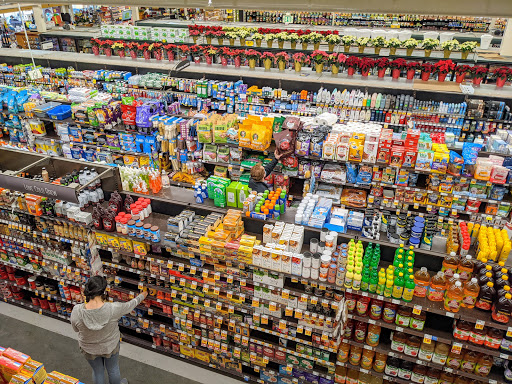 Grocery Store «Quality Food Center», reviews and photos, 1801 N 45th St ...