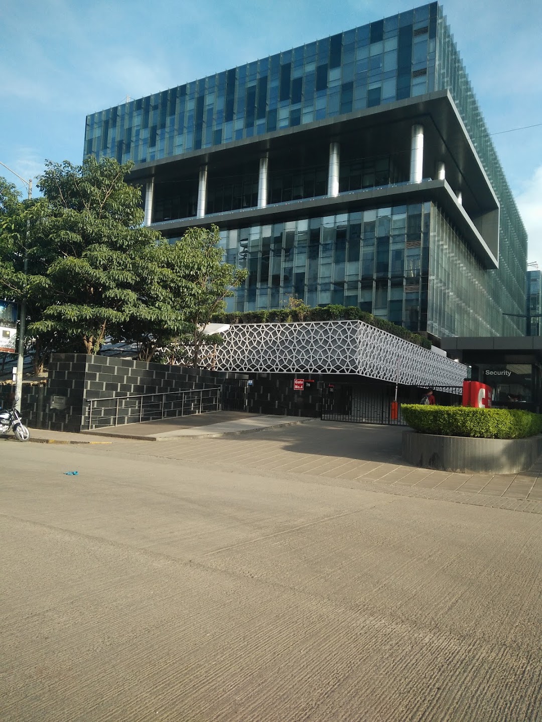Cummins India Office Campus in the city Pune