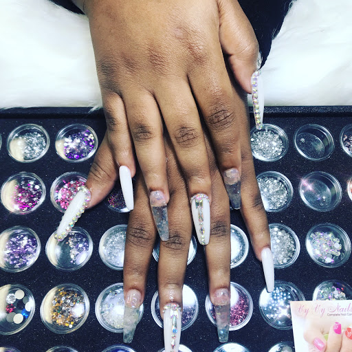 Vyvy Nails - Locations from All Over the World
