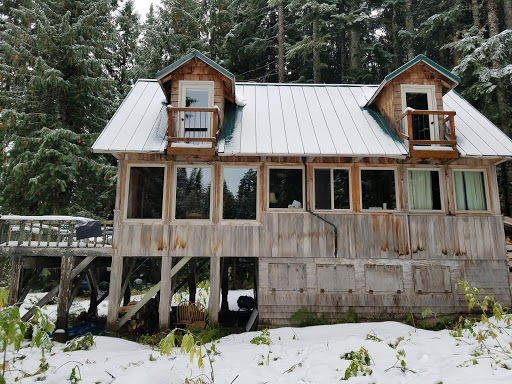 Trillium Lake Basin Cabin - AZexplained