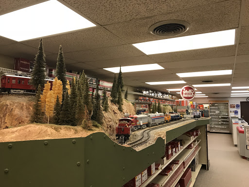 Discount Model Trains - 4641 Ratliff Ln, Addison, Texas - Zaubee