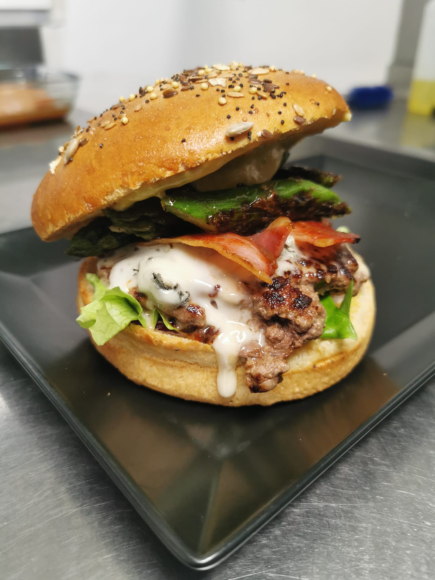 Restaurant Burger César près de chez vous | Montbéliard