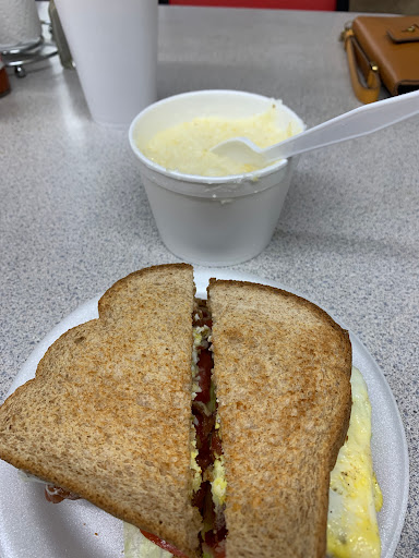 Hubert Grill & Deli in Hubert, North Carolina - Zaubee