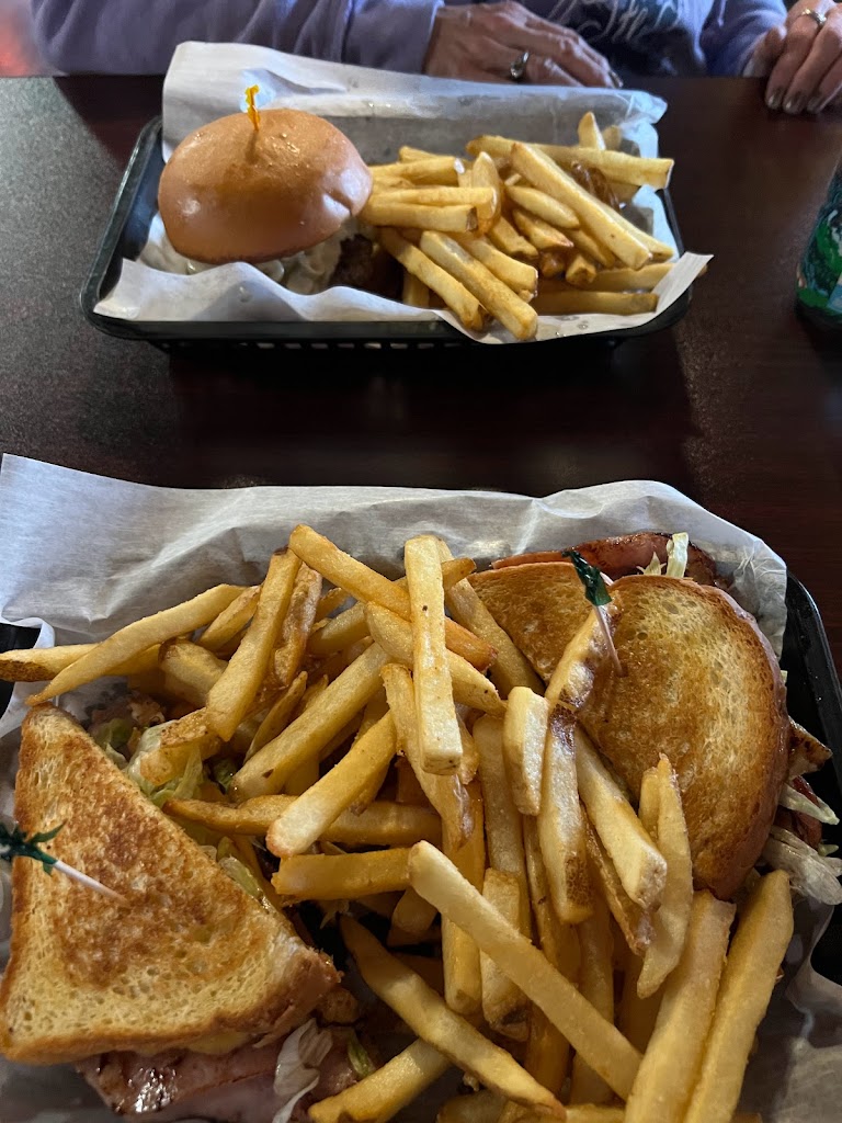 Duel Bar - Midland, MI 48642, Reviews, Hours & Contact