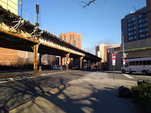 Shopping Mall «New Horizons Shopping Mall», reviews and photos, 961 E ...