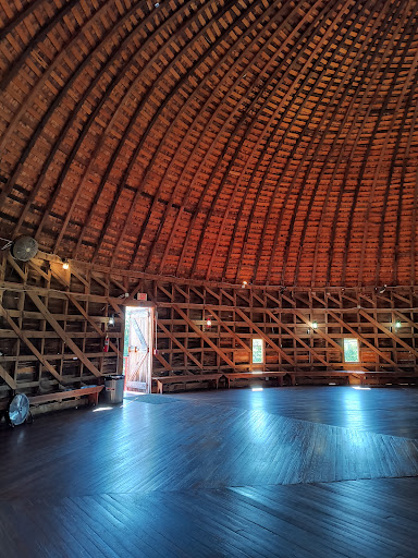 Arcadia Round Barn – Historic Museum and Gift Shop