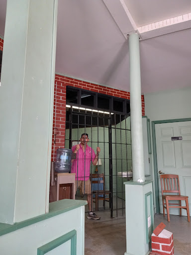 Mayberry Courthouse & Jail in Mt Airy, North Carolina - Zaubee