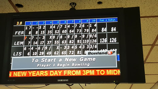 Bowling Alley «Bowl-Rite Lanes», reviews and photos, 714 Summit Ave ...