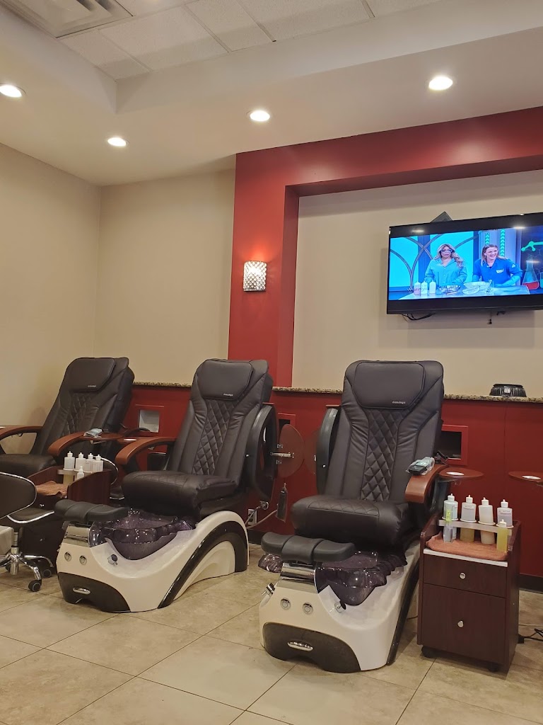 SIGNATURE NAILS & SPA - Colorado Springs, CO 80916 - Services and Reviews