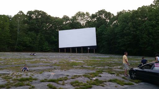 Drive-in Movie Theater «Rustic Drive in Theatre», reviews and photos ...