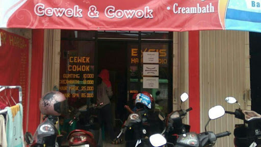 Salon Exsis Hair Studio - Salon Kecantikan