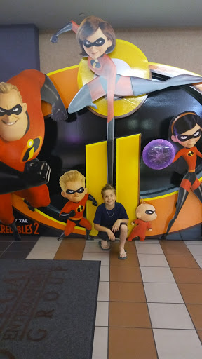 Movie Theater «Regal Cinemas Turlock 14», reviews and photos, 2323 W ...