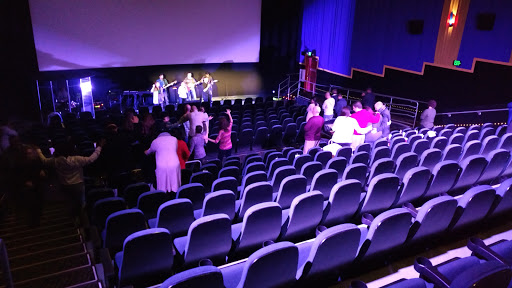 Movie Theater «Regal Cinemas Hamilton Commons 14», reviews and photos ...