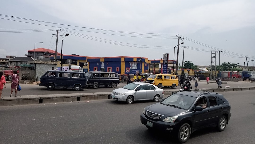 Coker Express Bus Stop. in the city Lagos