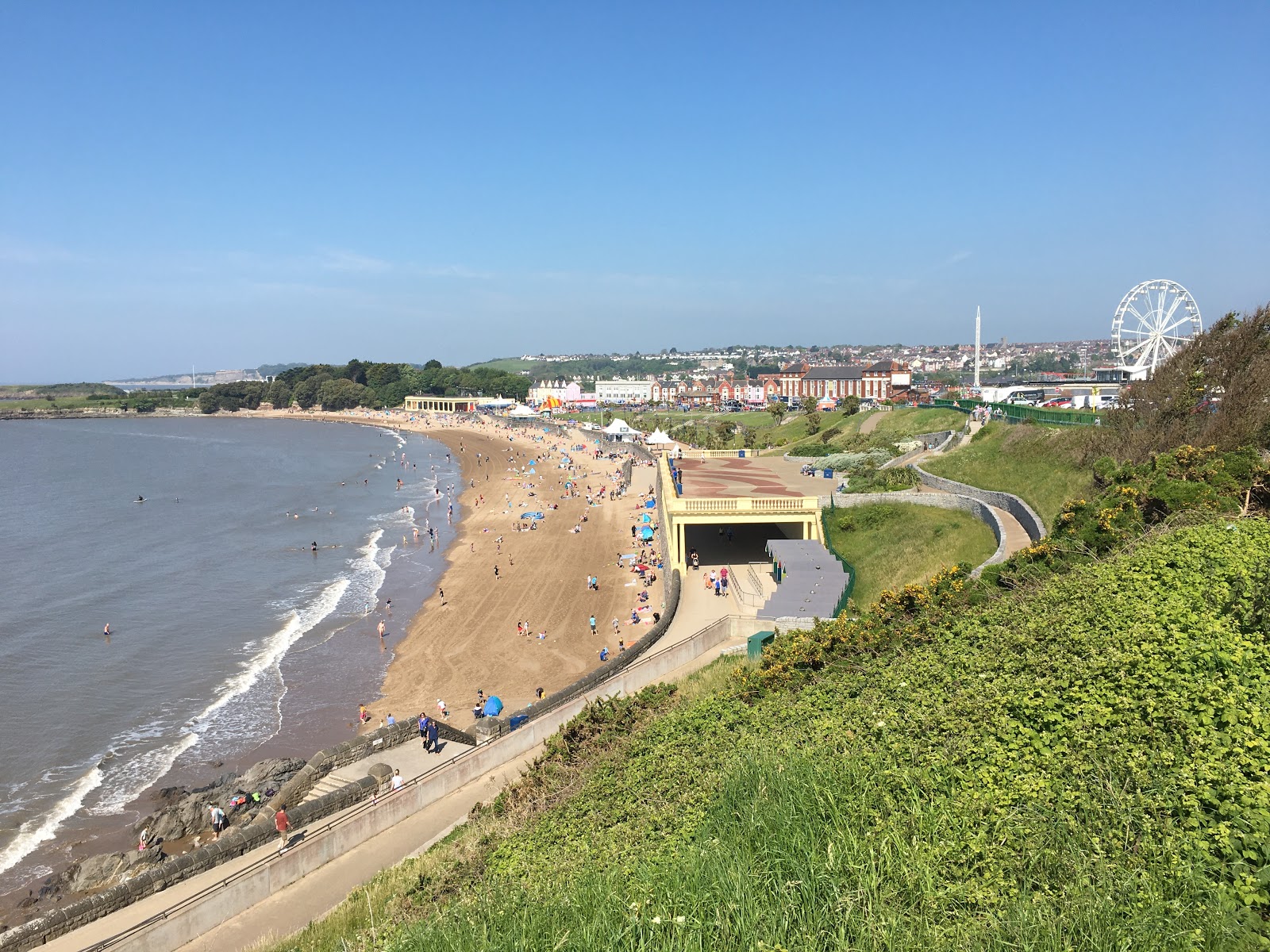 Can You Take Dogs On Barry Island Beach