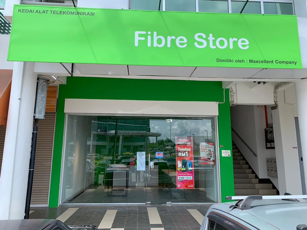 Maxis Icom Square di bandar Kuching